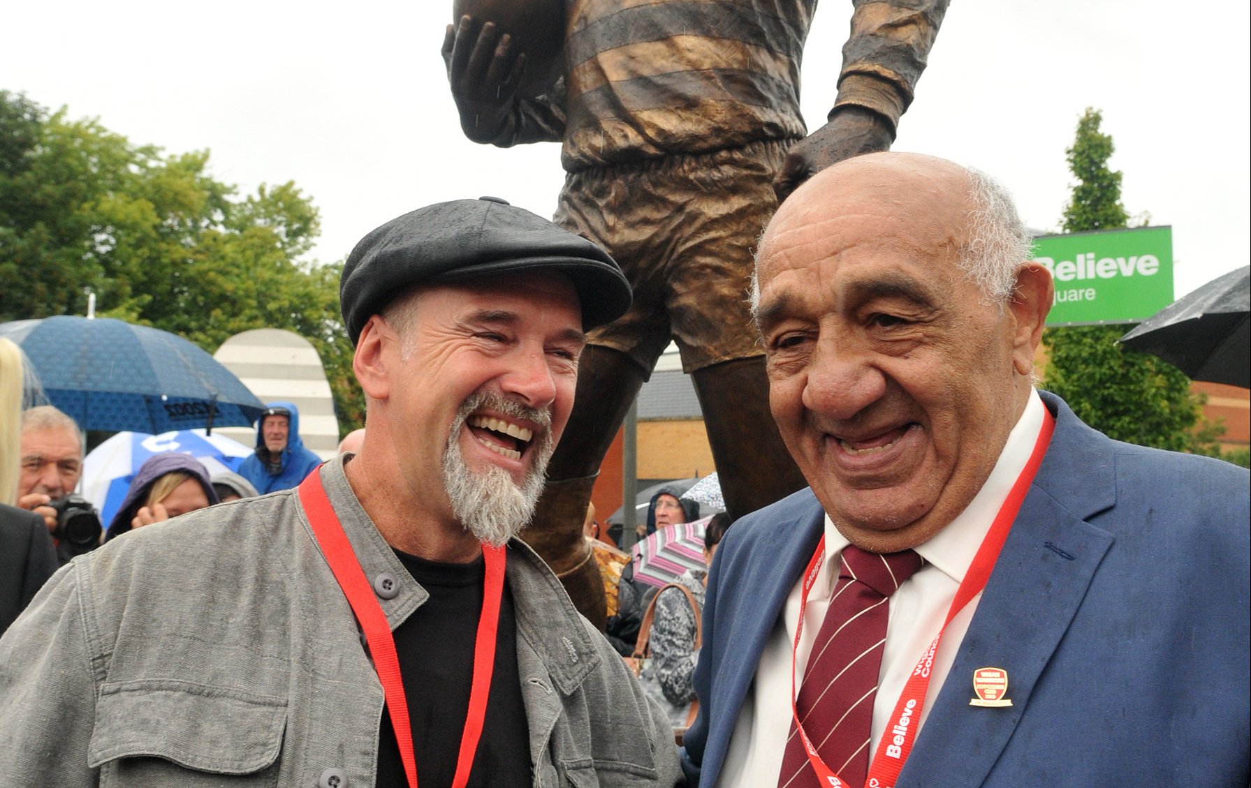 Wigan Statue Unveiled - Billy Boston by Steve Winterburn - Winterburn ...