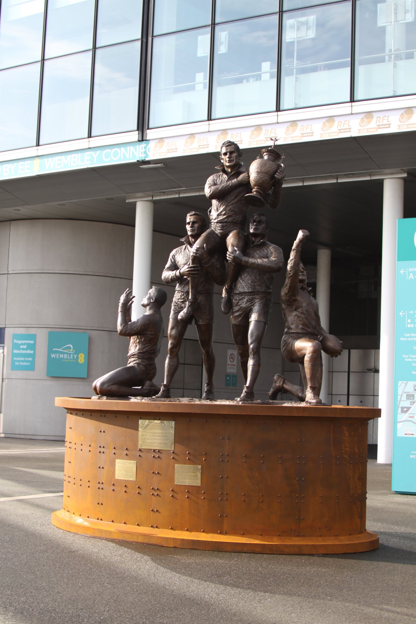 Wembley Stadium - Steve Winterburn Sculpture unveiled - Winterburn Fine Art